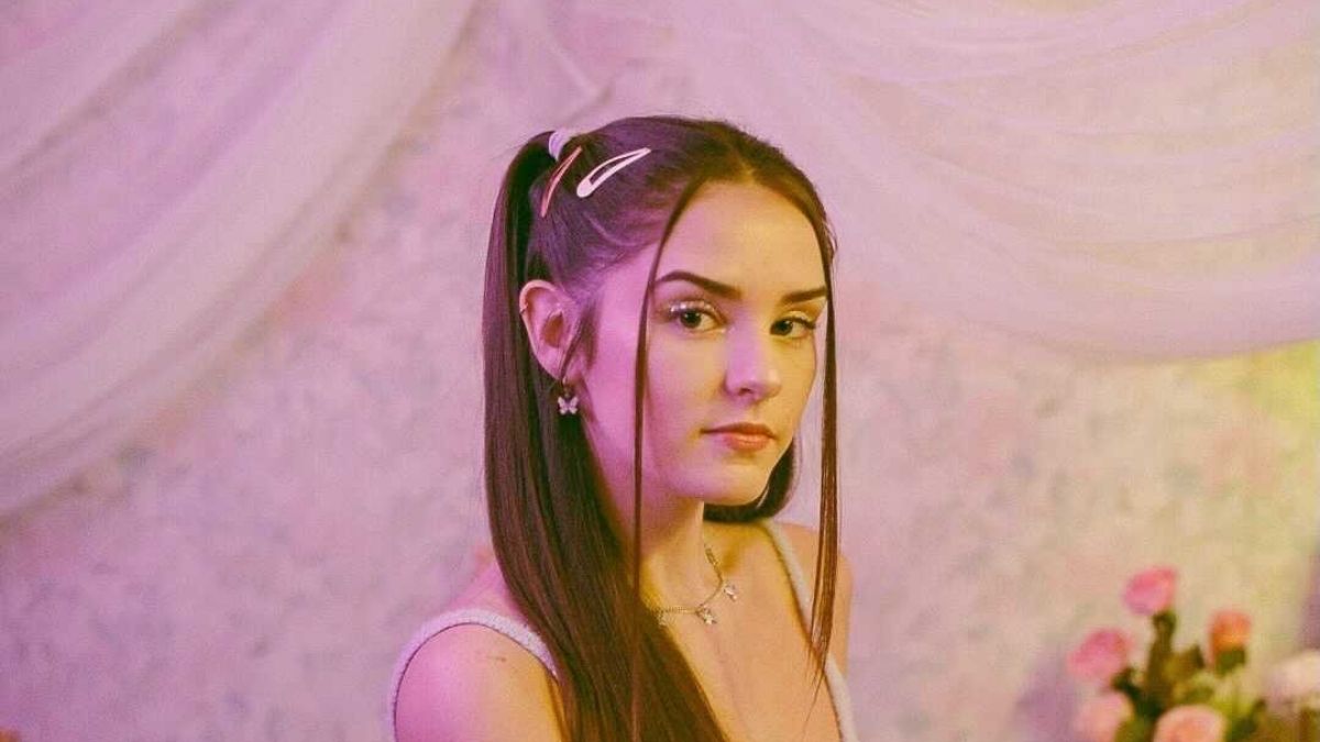 Jayde Goes For a New Moody EP "sad songs about sad things"