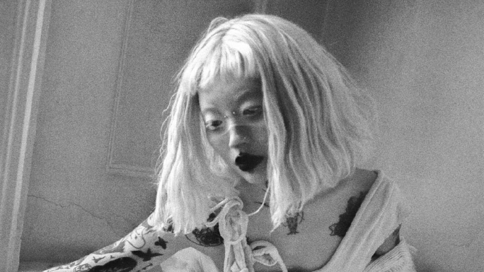 yeule Reveals a New Stunning Performance Video For Sónar CCB