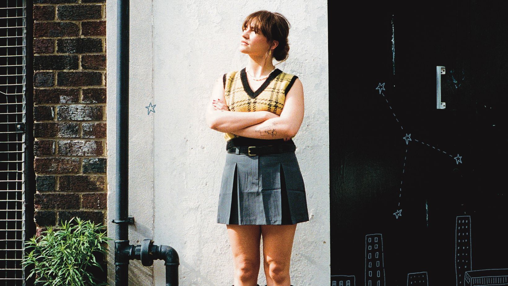 Eloise Reveals Stunning Debut Album "Drunk On A Flight"