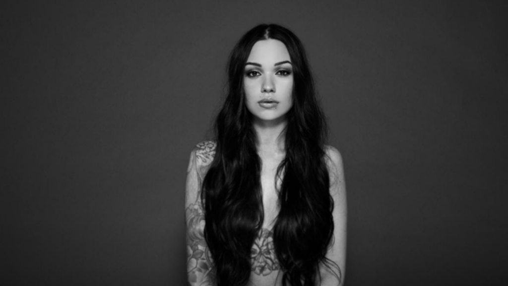 Jillea Invites Fans to 'Slow Dance' With New Hit | Out Now