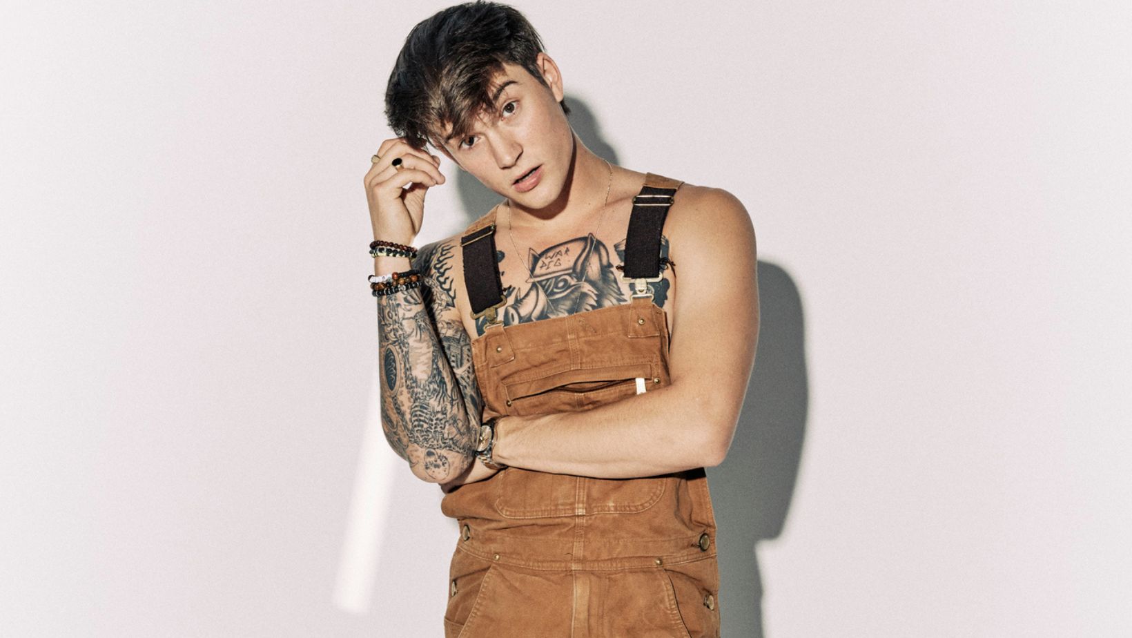 Cameron Whitcomb Unleashes Adrenaline-Packed New Single “Hundred Mile High”