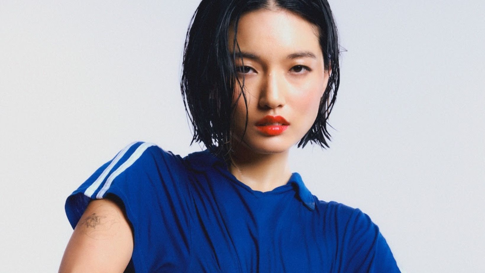 Chloe Qisha Unveils New Single & Video “Modern Romance”