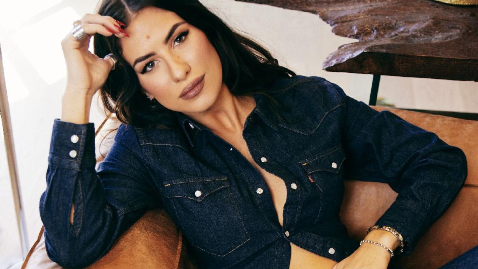 Kassi Ashton Drops Deluxe Album "Made From The Dirt: The Blooms ...