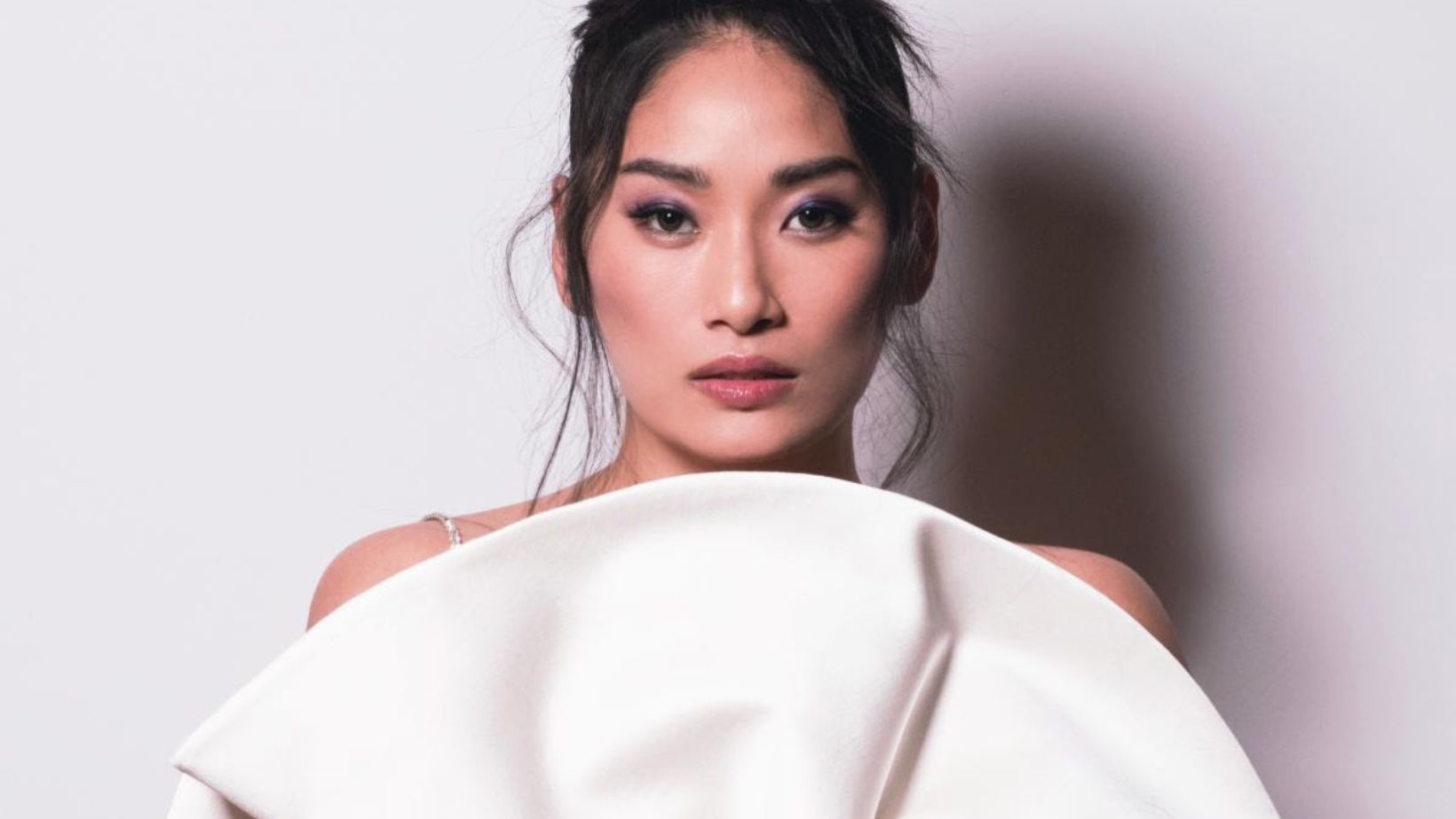 Chloe Flower Releases “I Love Me More”, A Bold Popsical Album of ...