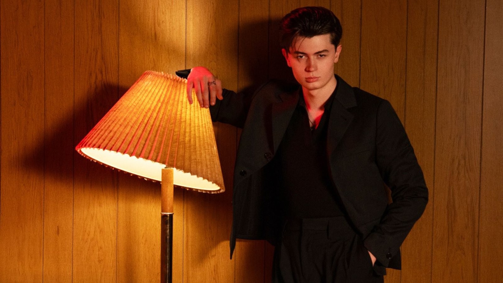 Elliot James Reay Releases Retro-Inspired “Who Knew Dancing Was A Sin”
