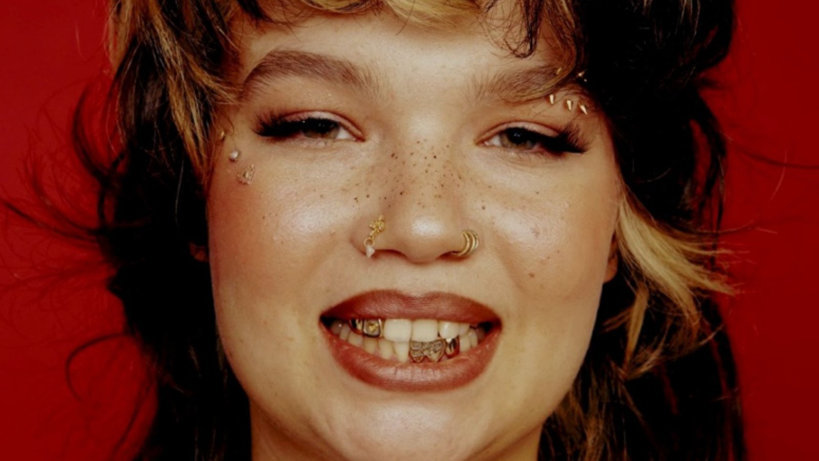 Lola Young Unveils Witty and Bold New Single “One Thing” with Dave ...