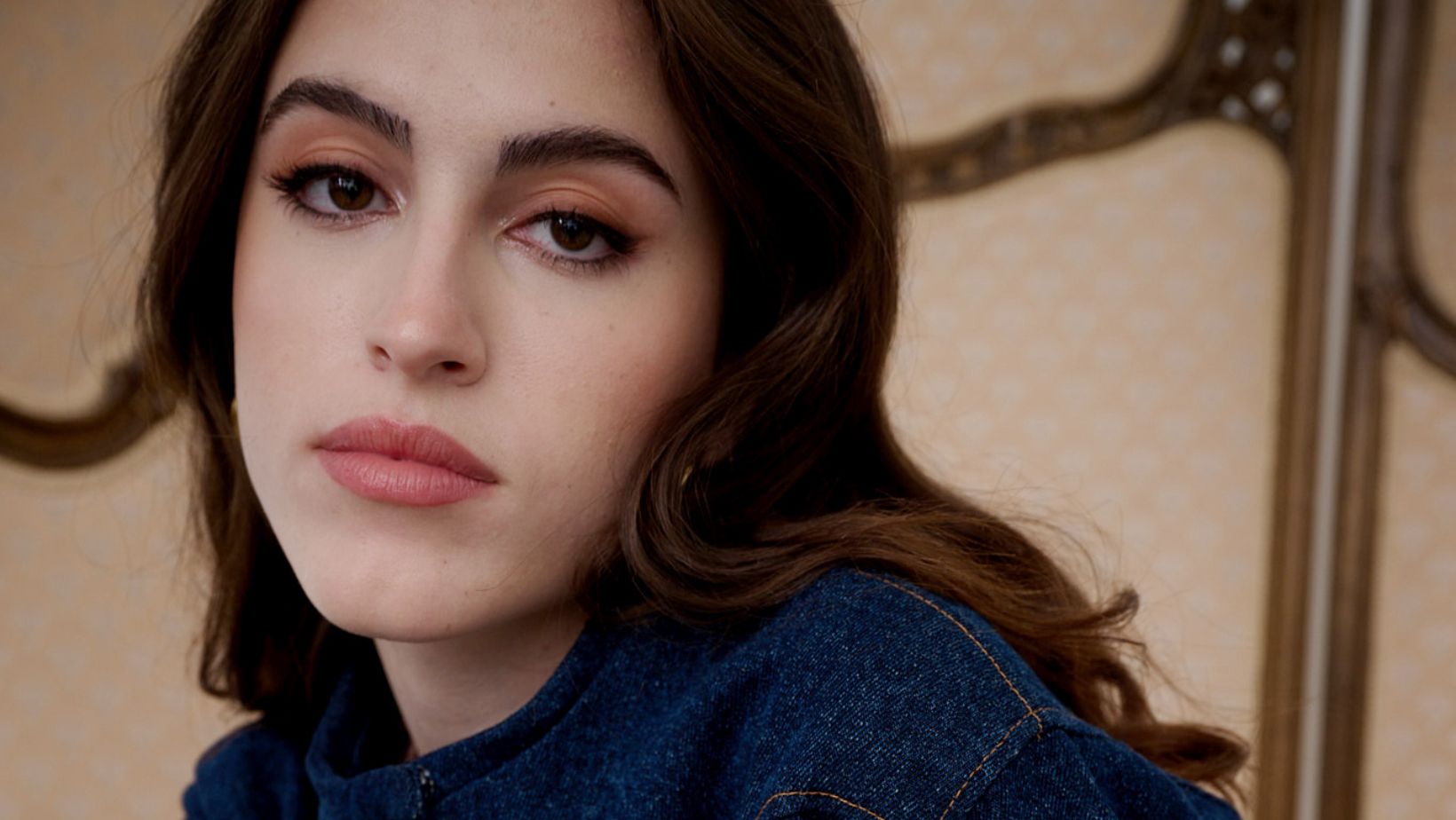 Ally Salort Shares Stirring Debut EP 'Change of Plans' via Disruptor/RCA